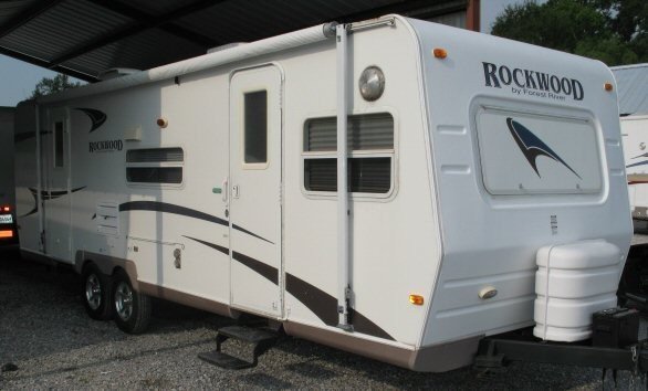 USED 2004 FOREST RIVER ROCKWOOD 272 - Overview | Berryland Campers
