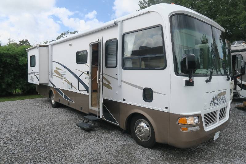 USED 2004 TIFFIN ALLEGRO 32BA - Overview | Berryland Campers