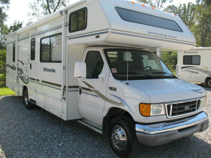 USED 2004 WINNEBAGO MINI WINNIE 29B - Overview | Berryland Campers