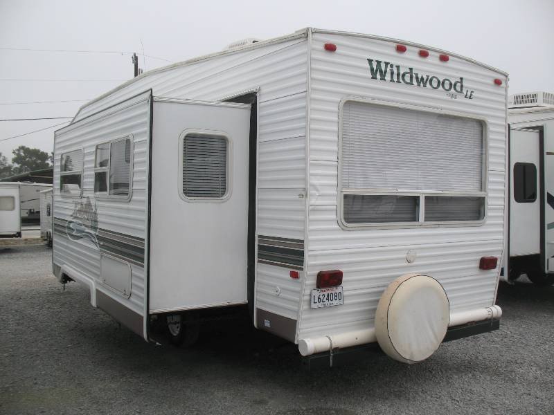 USED 2004 FOREST RIVER HERITAGE GLEN BY WILDWOOD 27RLSS - Overview ...