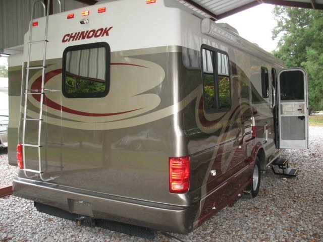 USED 2004 CHINOOK SUMMIT 2700 - Overview | Berryland Campers