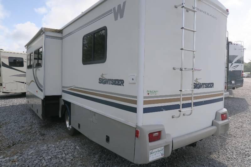 USED 2004 WINNEBAGO SIGHTSEER 30B - Overview | Berryland Campers