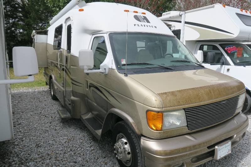 USED 2004 COACH HOUSE PLATINUM 272XL - Overview | Berryland Campers