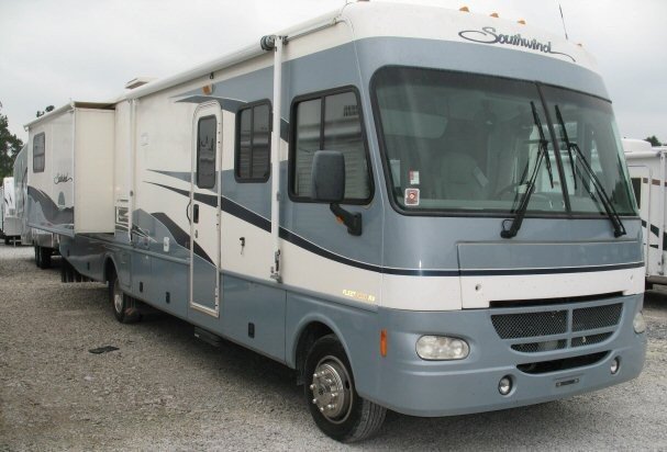 USED 2003 FLEETWOOD SOUTHWIND 35R - Overview | Berryland Campers