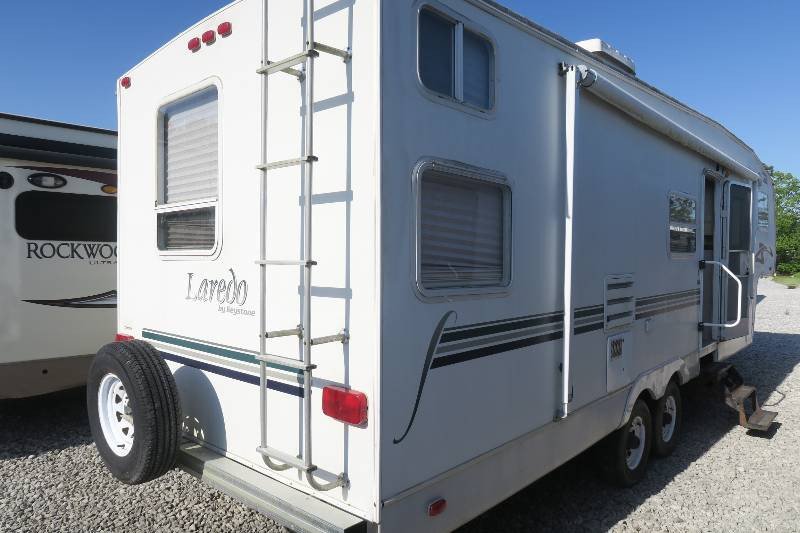 USED 2002 KEYSTONE LAREDO 29BH - Overview | Berryland Campers