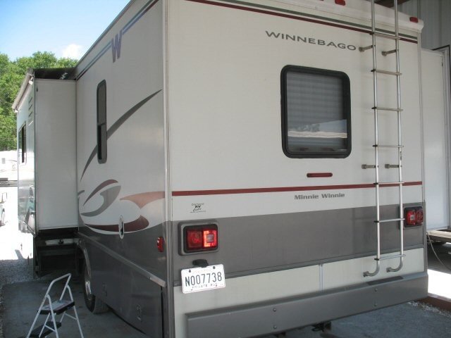 USED 2002 WINNEBAGO MINI WINNIE 28 - Overview | Berryland Campers