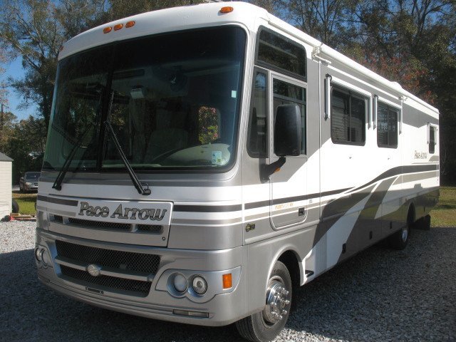 USED 2002 FLEETWOOD PACE ARROW 36R - Overview | Berryland Campers