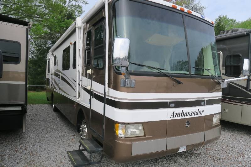 USED 2002 HOLIDAY RAMBLER AMBASSADOR 34PBD - Overview | Berryland Campers