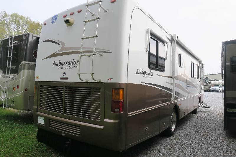 USED 2002 HOLIDAY RAMBLER AMBASSADOR 34PBD - Overview | Berryland Campers