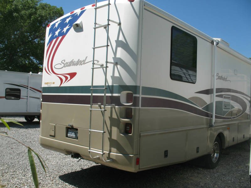 USED 2001 FLEETWOOD SOUTHWIND 32V - Overview | Berryland Campers