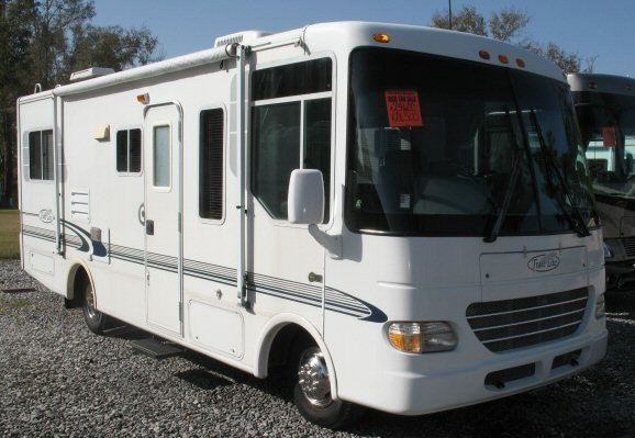 USED 2001 R-VISION TRAIL-LITE 241 - Overview | Berryland Campers