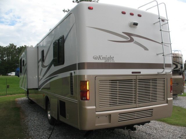 USED 2001 MONACO KNIGHT 36Z - Overview | Berryland Campers