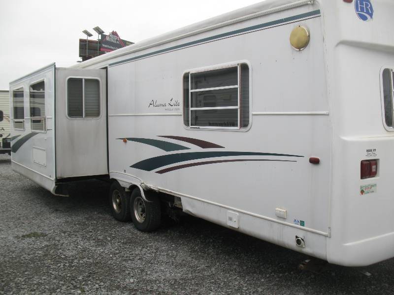 USED 2000 HOLIDAY RAMBLER ALUMA-LITE HOLIDAY - Overview | Berryland Campers