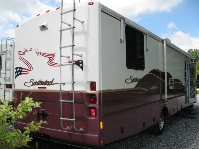 USED 1999 FLEETWOOD SOUTHWIND 35S - Overview | Berryland Campers
