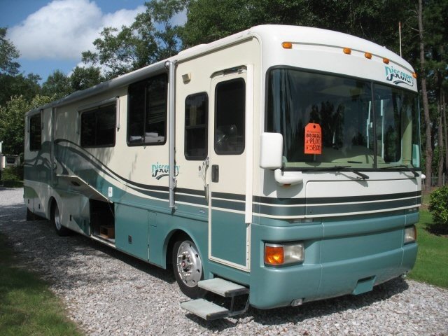 USED 1997 FLEETWOOD DISCOVERY 36A - Overview | Berryland Campers