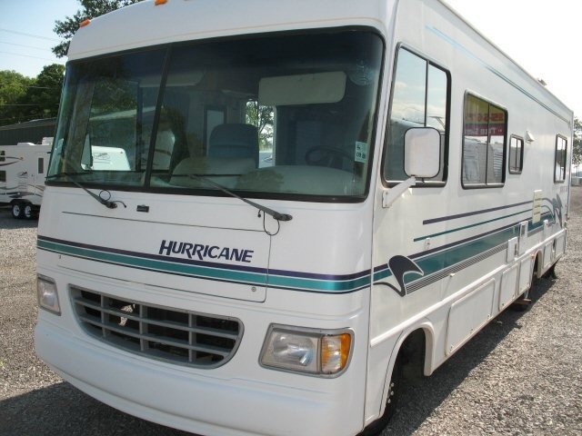 USED 1997 FOUR WINDS HURRICANE 30 - Overview | Berryland Campers