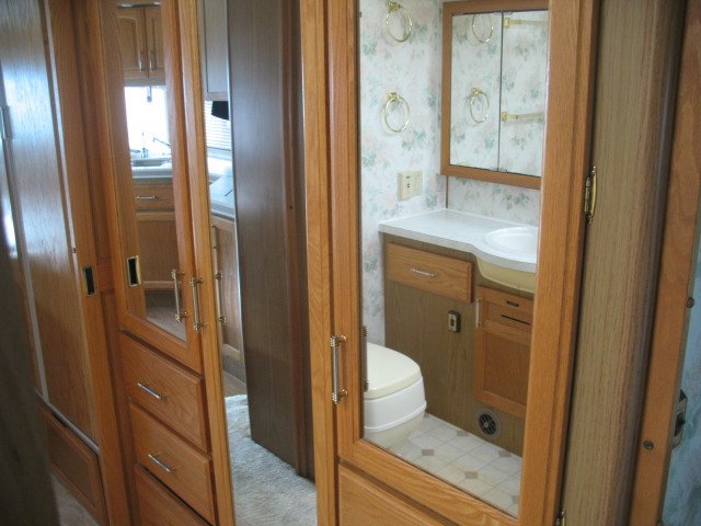 USED 1996 FLEETWOOD PACE ARROW VISION - Overview | Berryland Campers