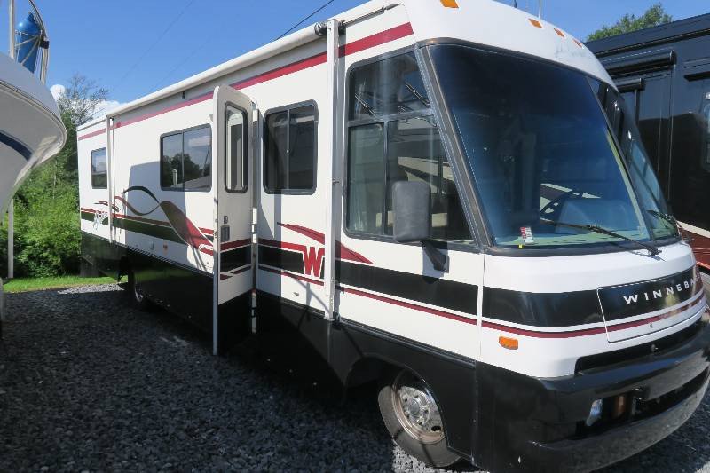 USED 1996 WINNEBAGO ADVENTURER 34WA - Overview | Berryland Campers