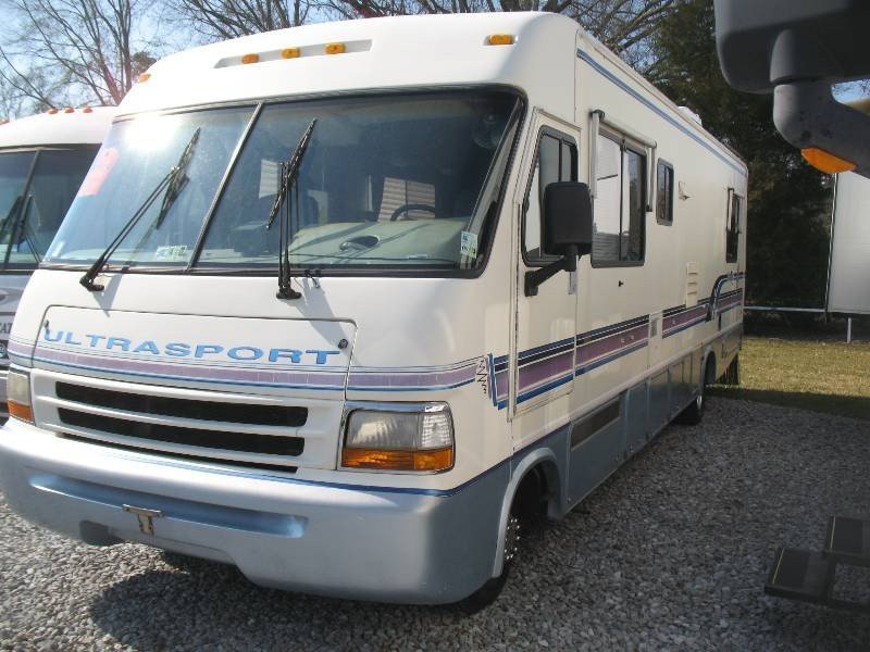 USED 1995 DAMON ULTRA SPORT 3150 - Overview | Berryland Campers