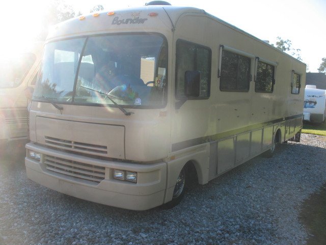 USED 1994 FLEETWOOD BOUNDER 34J - Overview | Berryland Campers