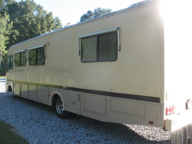 USED 1994 FLEETWOOD BOUNDER 34J - Overview | Berryland Campers