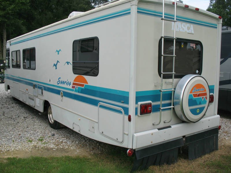 USED 1994 ITASCA BY WINNEBAGO SUNRISE 33RQ - Overview | Berryland Campers