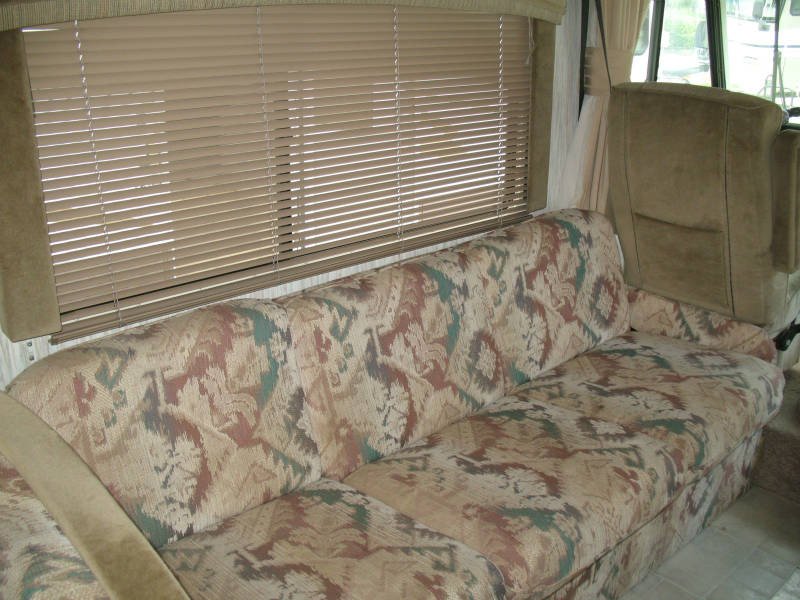 USED 1994 ITASCA BY WINNEBAGO SUNRISE 33RQ - Overview | Berryland Campers