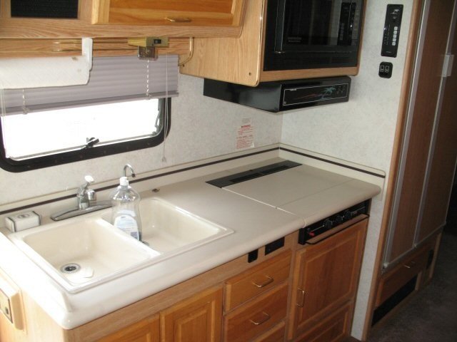 USED 1994 NATIONAL RV DOLPHIN 34 - Overview | Berryland Campers