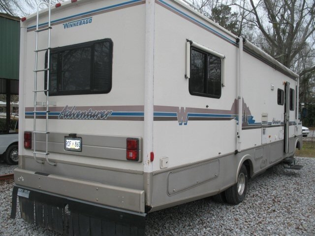 USED 1994 WINNEBAGO ADVENTURER 34RQ - Overview | Berryland Campers