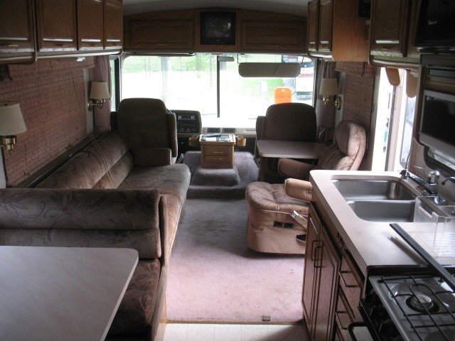 USED 1993 FLEETWOOD BOUNDER 31K - Overview | Berryland Campers