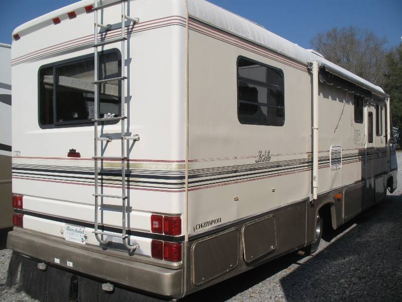 USED 1990 CHAMPION LASALLE 30 - Overview | Berryland Campers