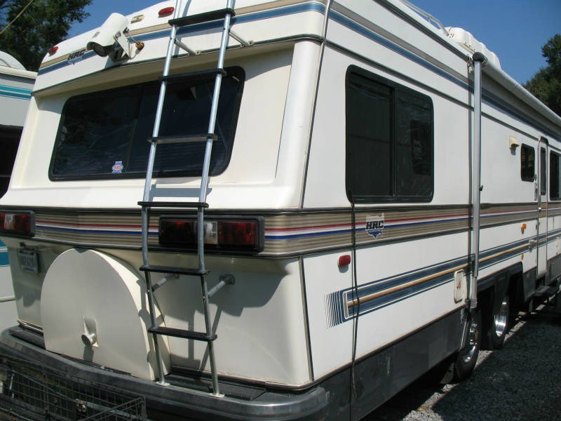USED 1988 HOLIDAY RAMBLER IMPERIAL 33 - Overview | Berryland Campers