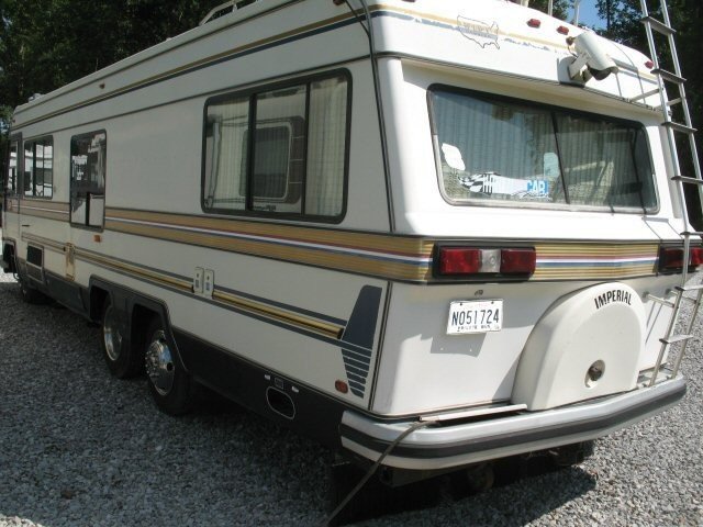 USED 1986 HOLIDAY RAMBLER IMPERIAL 33 - Overview | Berryland Campers