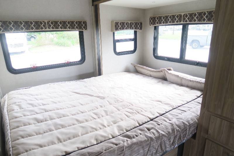 NEW 2019 ISATA 3 SERIES 24FWM - Overview | Berryland Campers