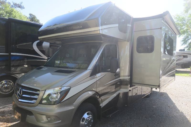 NEW 2018 ISATA 3 MERCEDES BENZ SERIES 24CB - Overview | Berryland Campers