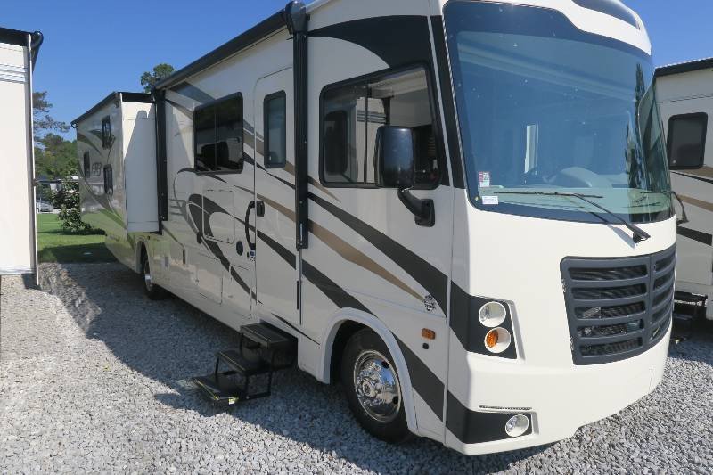 NEW 2018 FOREST RIVER FR3 32DSF - Overview | Berryland Campers