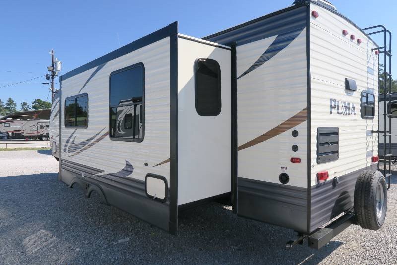 NEW 2017 PALOMINO PUMA 30RKSS - Overview | Berryland Campers