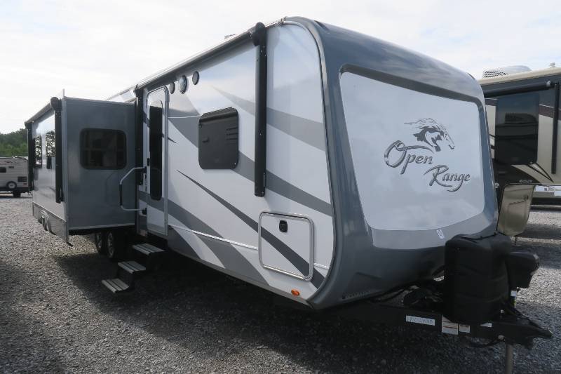 USED 2017 OPEN RANGE OPEN RANGE 328BHS - Overview | Berryland Campers