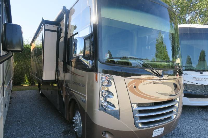 NEW 2017 THOR CHALLENGER 37YT - Overview | Berryland Campers
