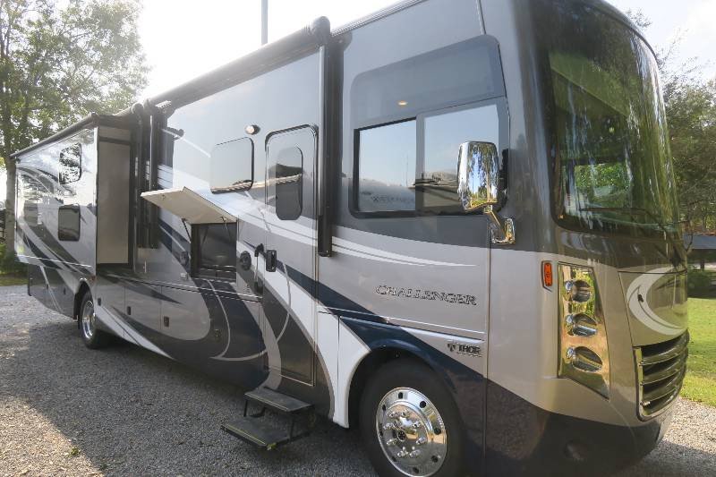 NEW 2017 THOR CHALLENGER 37TB - Overview | Berryland Campers