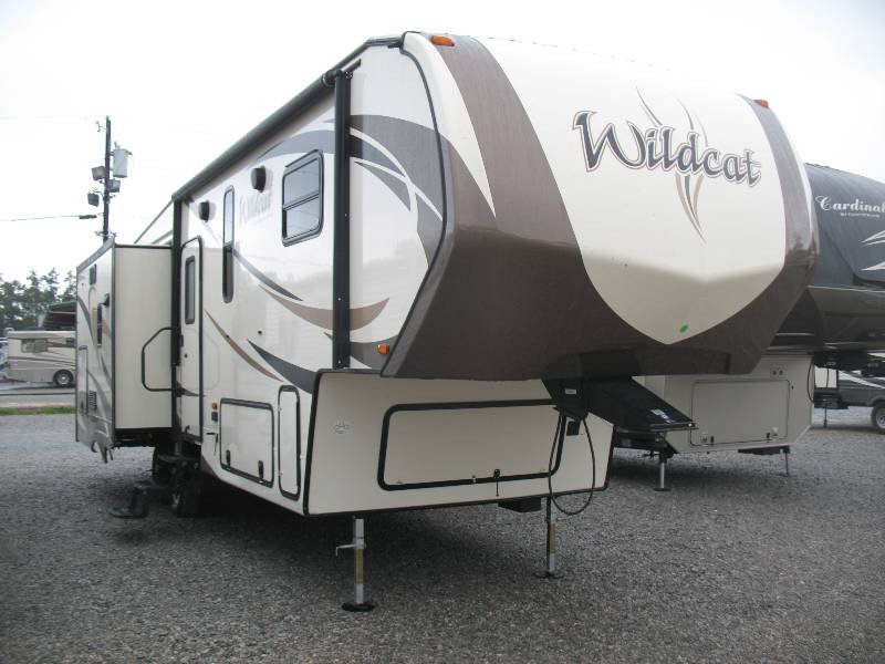 NEW 2016 FOREST RIVER WILDCAT 29RLX - Overview | Berryland Campers