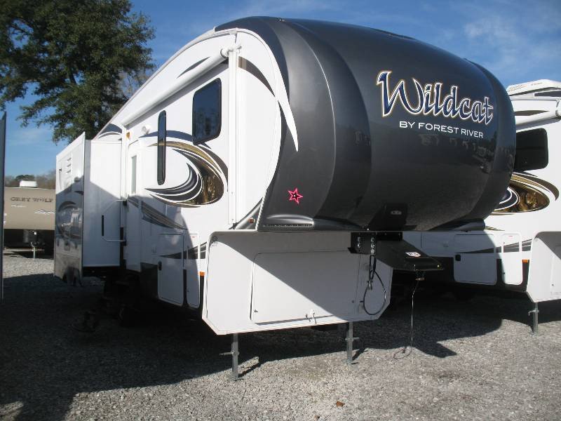 NEW 2015 FOREST RIVER WILDCAT 275CKX - Overview | Berryland Campers