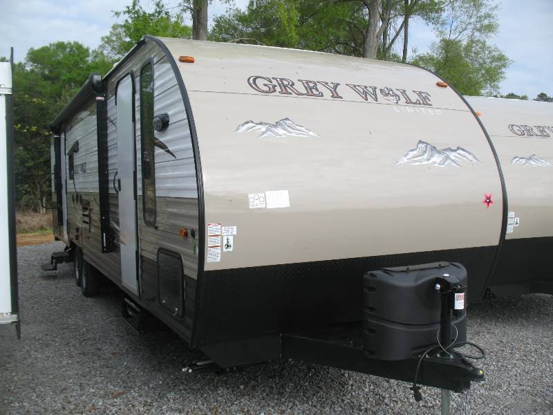 NEW 2015 FOREST RIVER CHEROKEE 29VT - Overview | Berryland Campers
