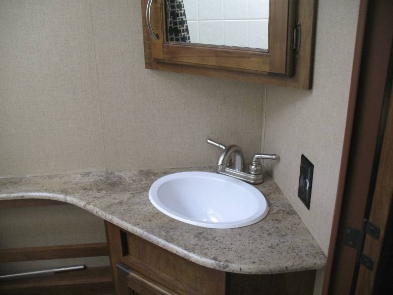 NEW 2015 COACHMEN CHAPARRAL 28BHS - Overview | Berryland Campers