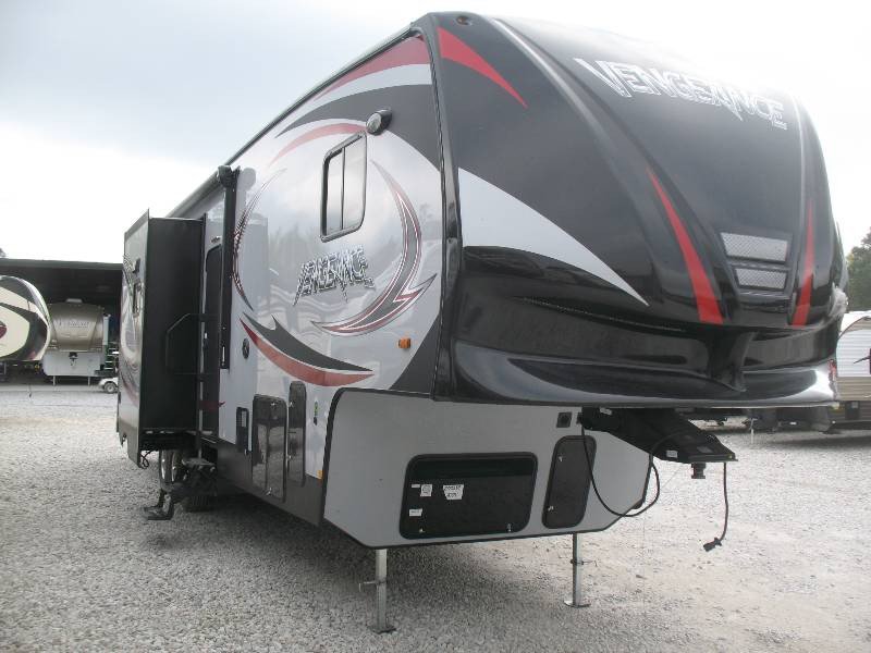 NEW 2015 FOREST RIVER VENGEANCE 377V - Overview | Berryland Campers