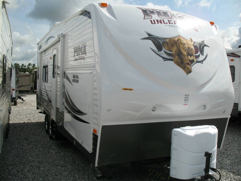 NEW 2014 PALOMINO PUMA 25TFS - Overview | Berryland Campers