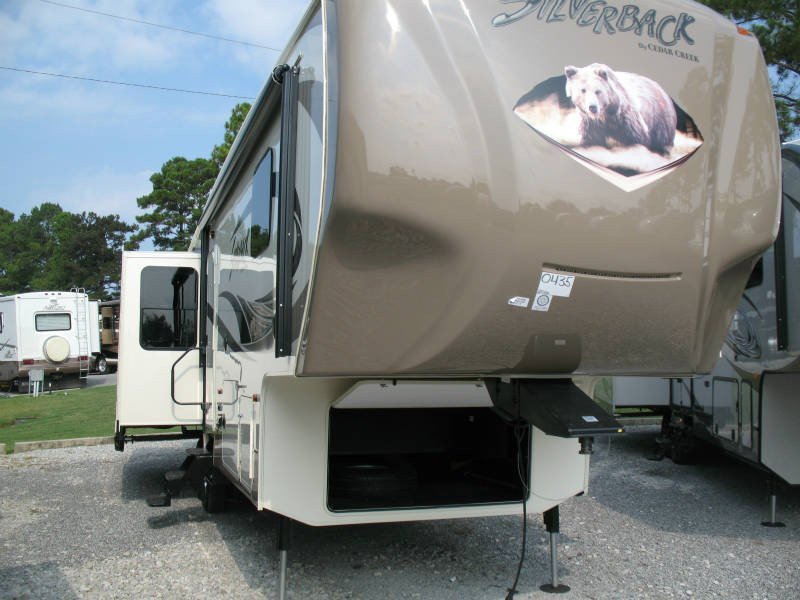 NEW 2014 FOREST RIVER SILVERBACK 29RE - Overview | Berryland Campers