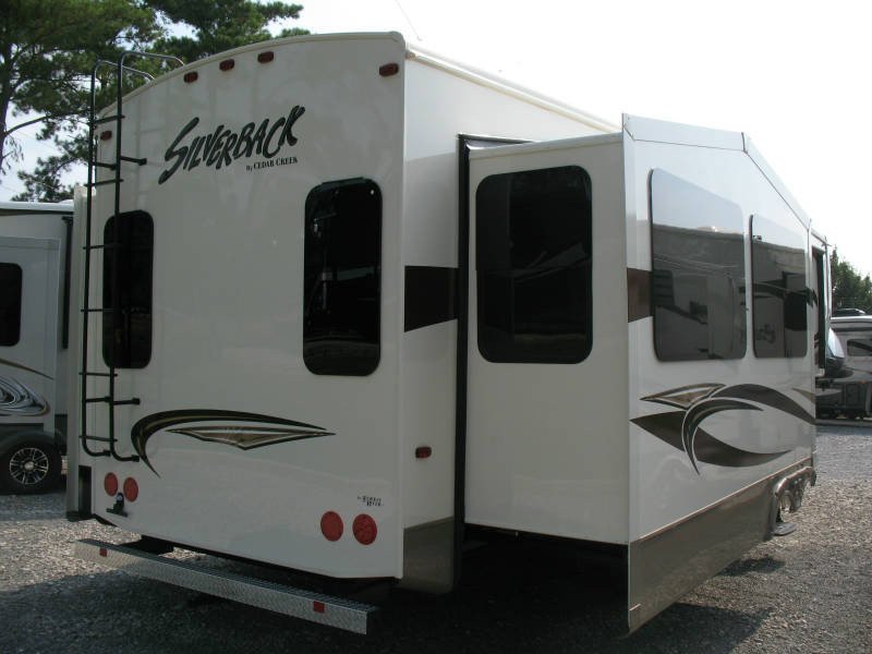 NEW 2014 FOREST RIVER SILVERBACK 29RE - Overview | Berryland Campers