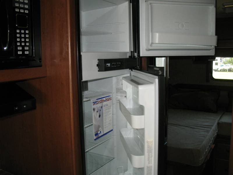 NEW 2014 THOR AXIS 24.1 - Overview | Berryland Campers