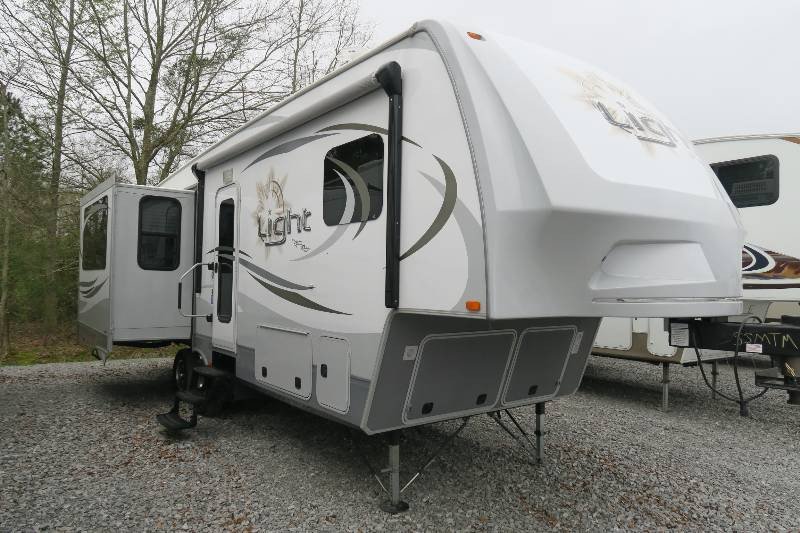 USED 2013 OPEN RANGE OPEN RANGE 297RLS - Overview | Berryland Campers